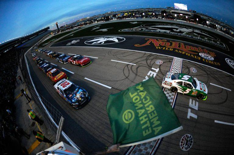 Best Race Tracks in the US: 20 Top Auto Racing Venues | Sports Planning ...